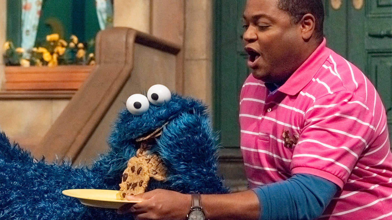 Sesame Street Cookie Monster Eating Cookies Sesame Street | Preschool